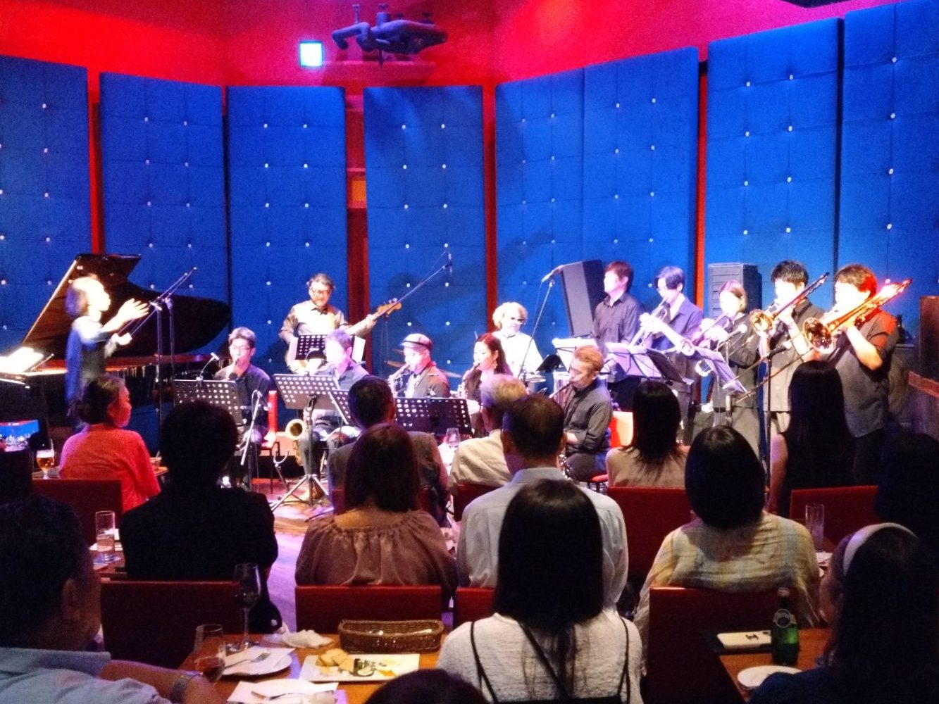 MIKA Brasil Jazz Big Band (2024/08/22 東京・渋谷 JZ Brat) - よしむらのページ